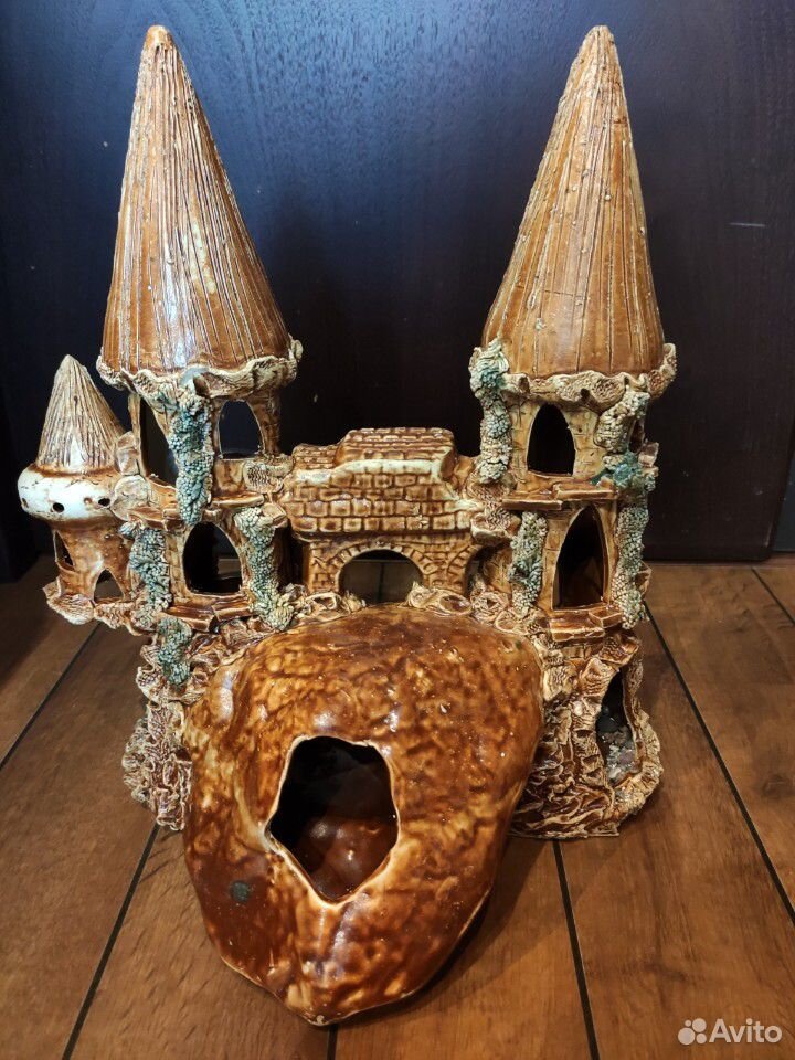 Грот, замок для аквариума