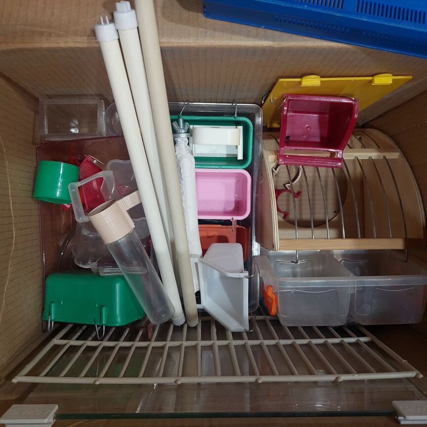 Гнездо для канареек. Кормушки поилки