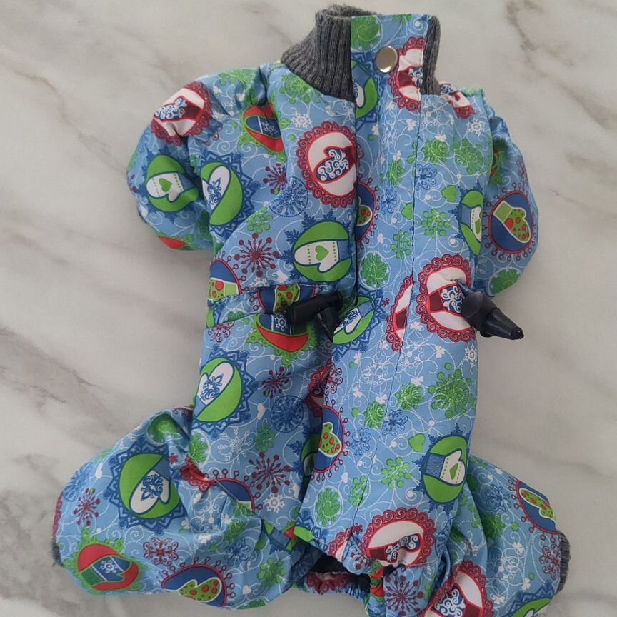 Комбинезон для маленькой собаки зимний