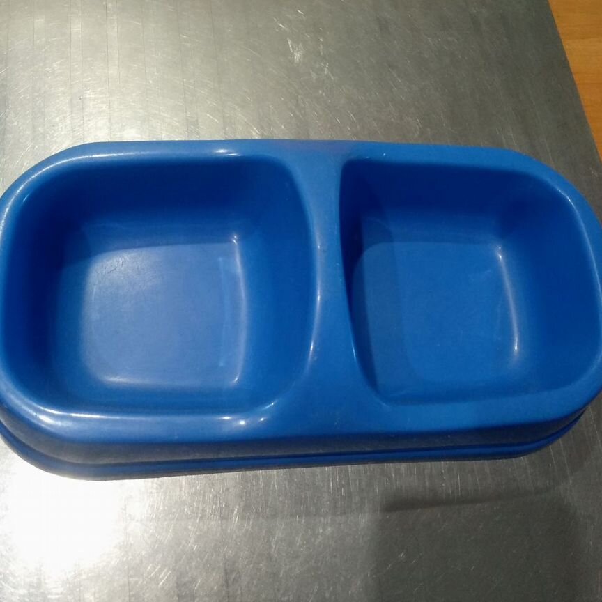 Кормушка для кошек и собак