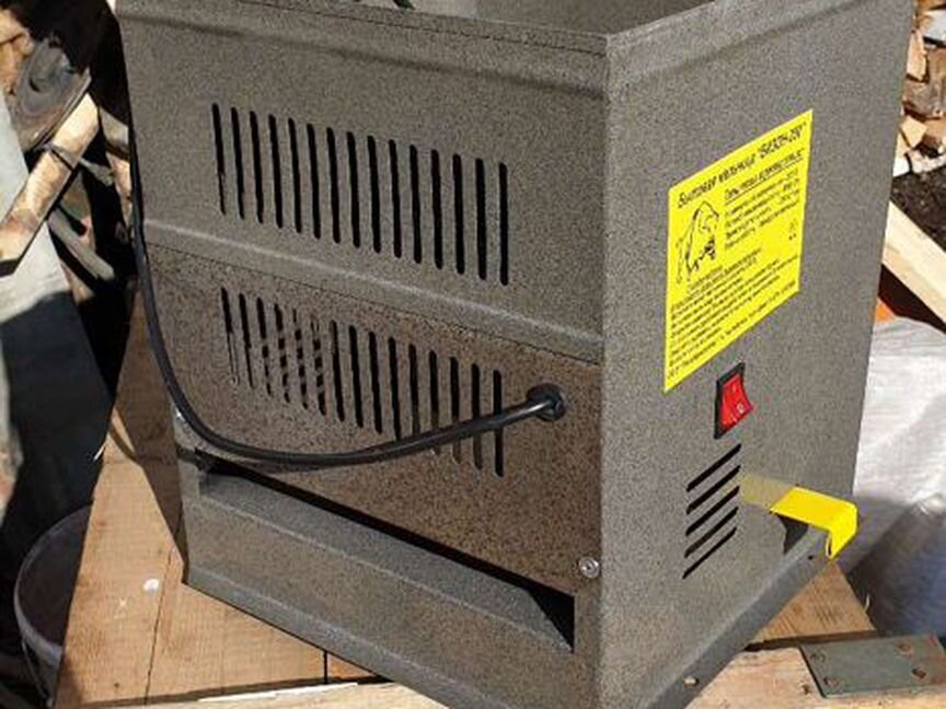 Бытовая зернодробилка