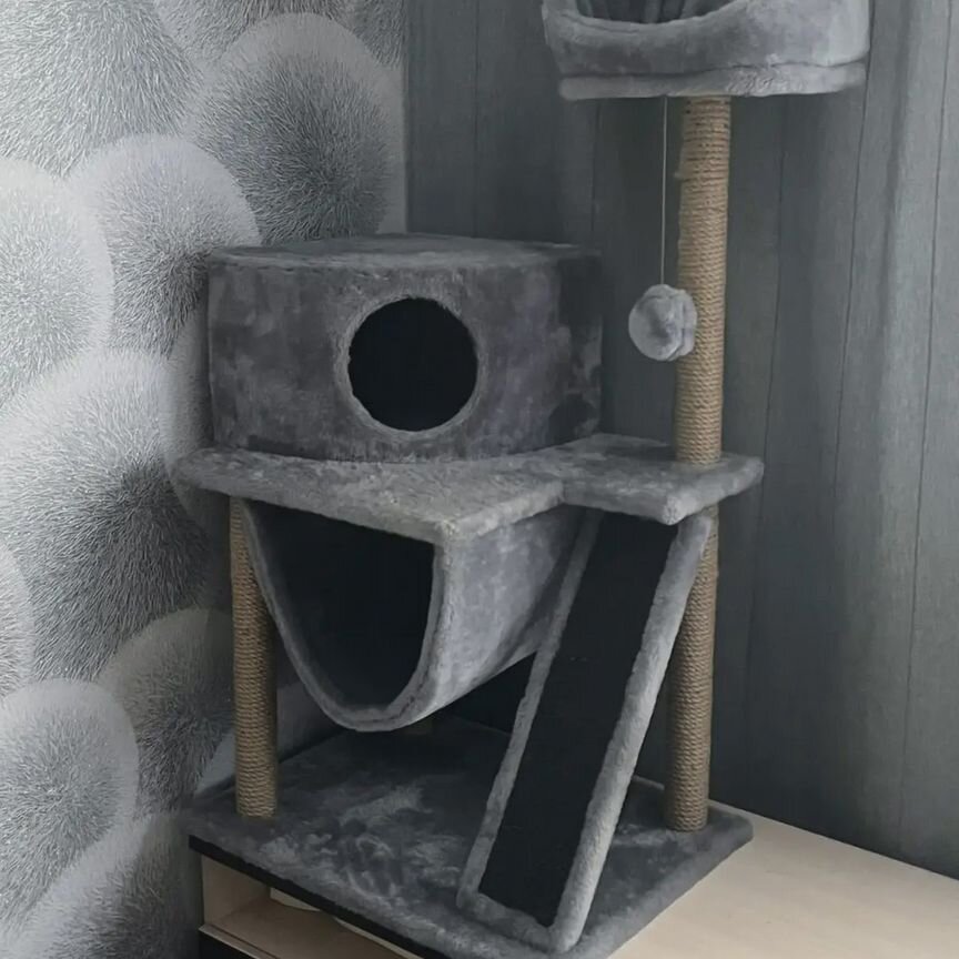 Домик для кошки с когтеточкой высокий