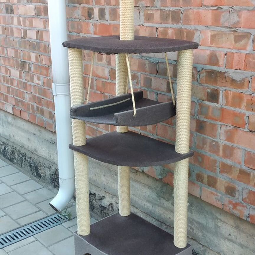 Домик для кошки, когтеточка