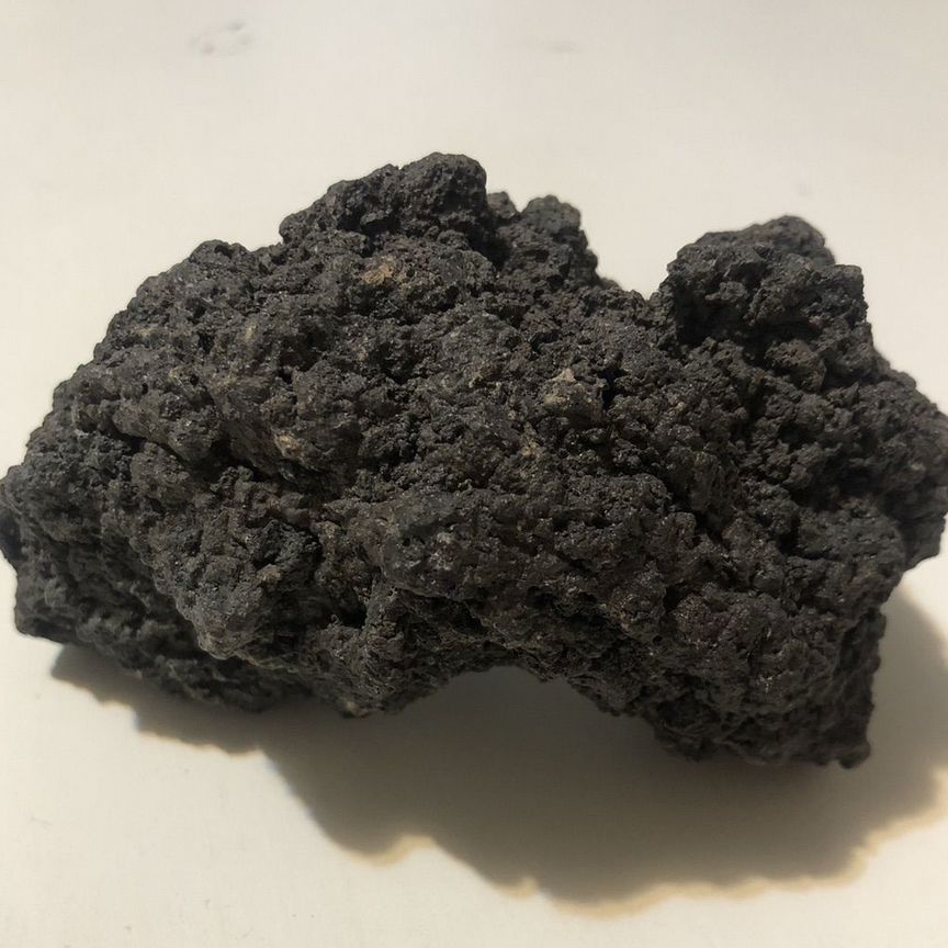 Лава вулканическая с Этны