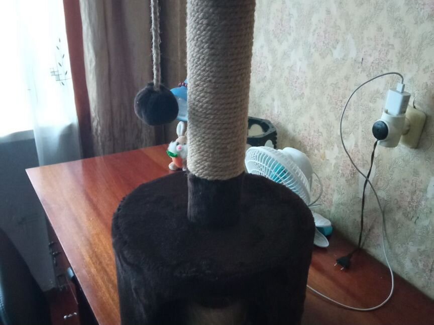 Домик для кошки с когтеточкой