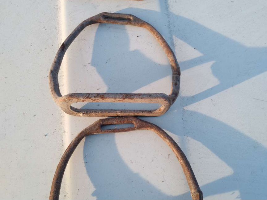 Стремена для лошади