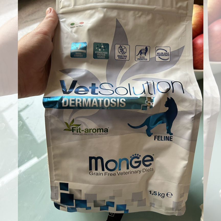Корм для кошек Monge VetSolution Dermatosis