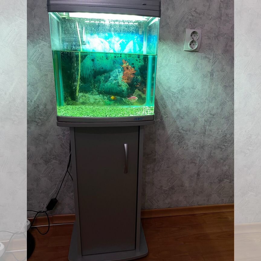 Аквариум с тумбой бу 30л