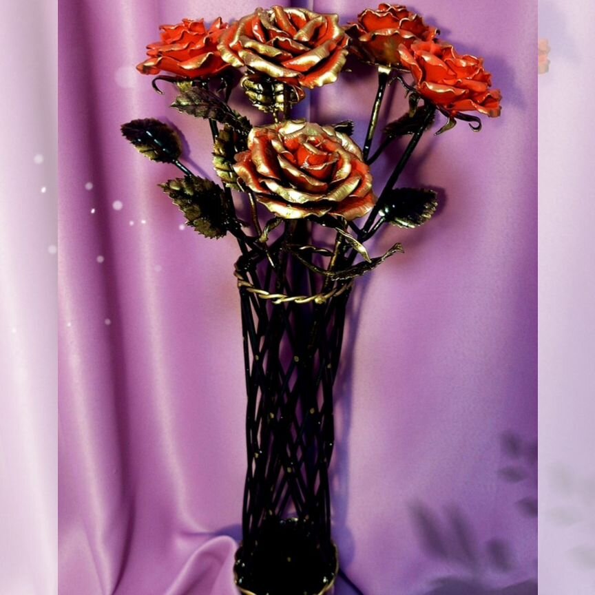 Кованый цветок из металла