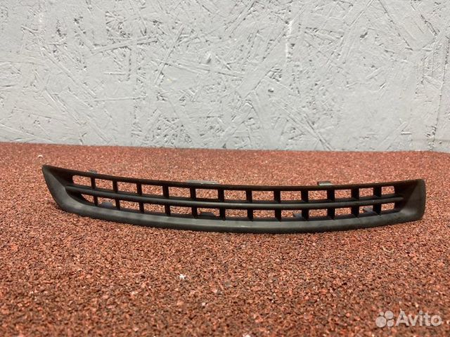 Решетка бампера передняя правая Volvo Xc90 купить в Москве по низкой ...