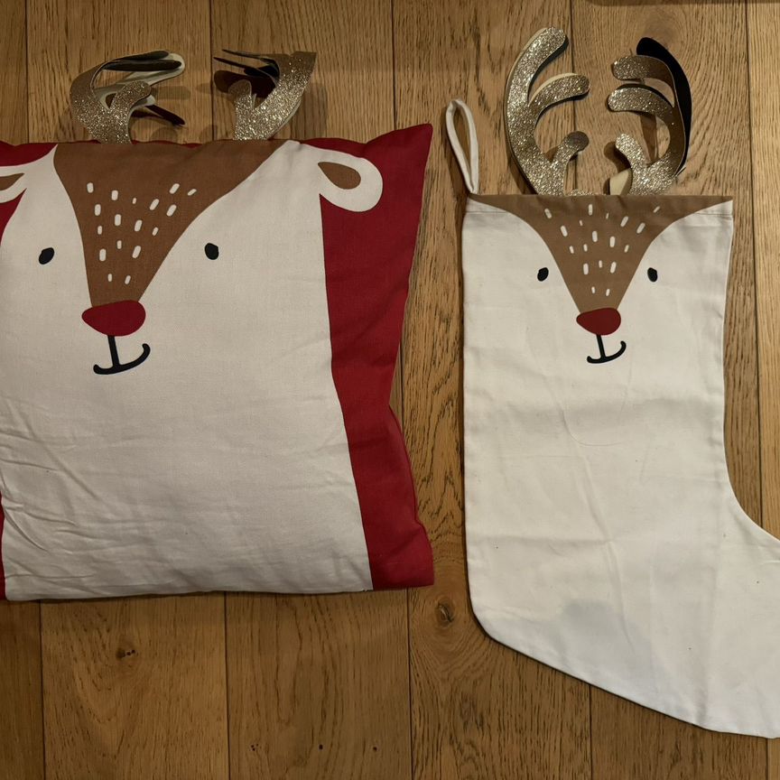 Новогодняя подушка и носок олень H&M