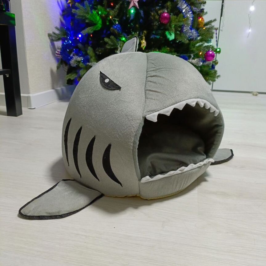 Когтеточка и домик для котика