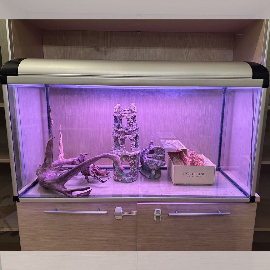 Аквариум для рыбок 450-500 литров