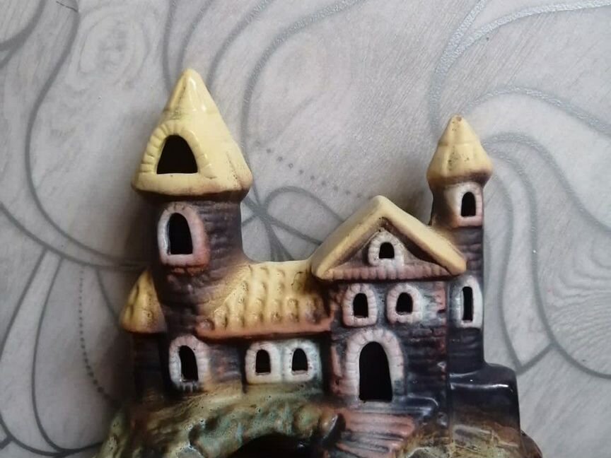 Домик в аквариум