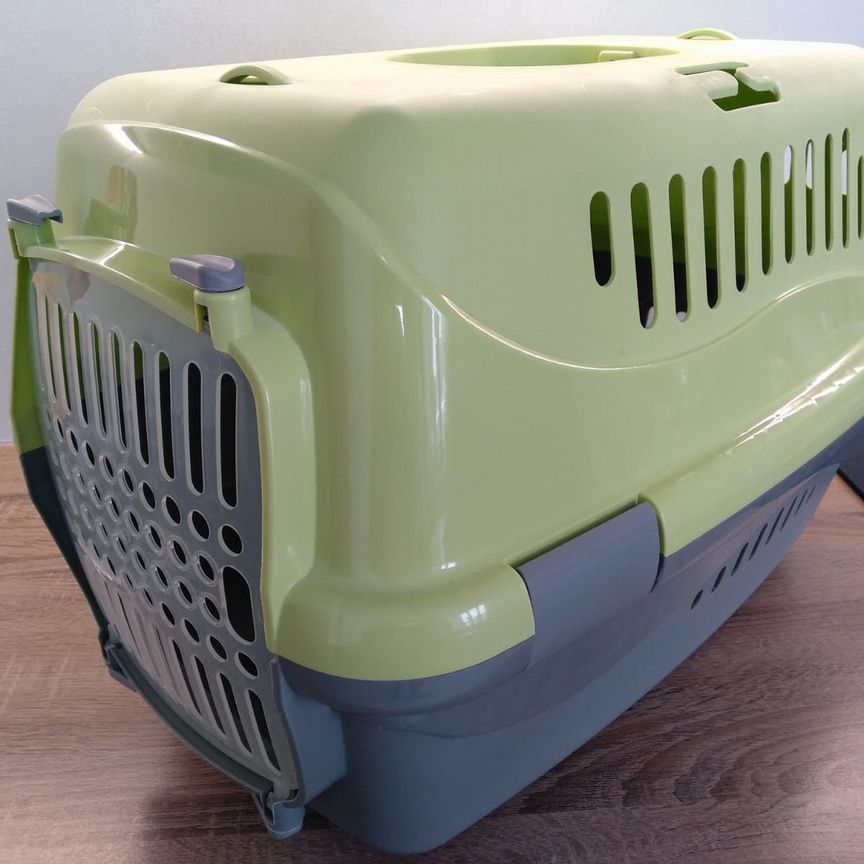 Переноска пластмассовая для животных Турне L с пла