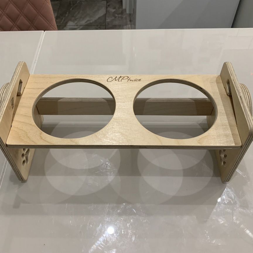 Кормушка для котов и собак