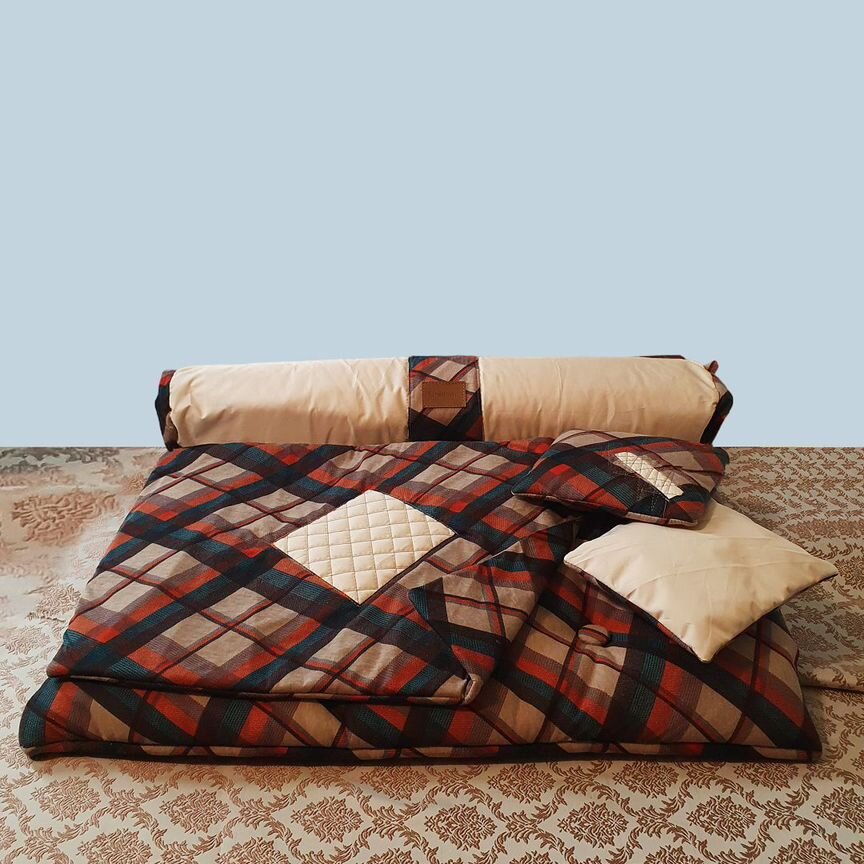 Лежанка для питомцев