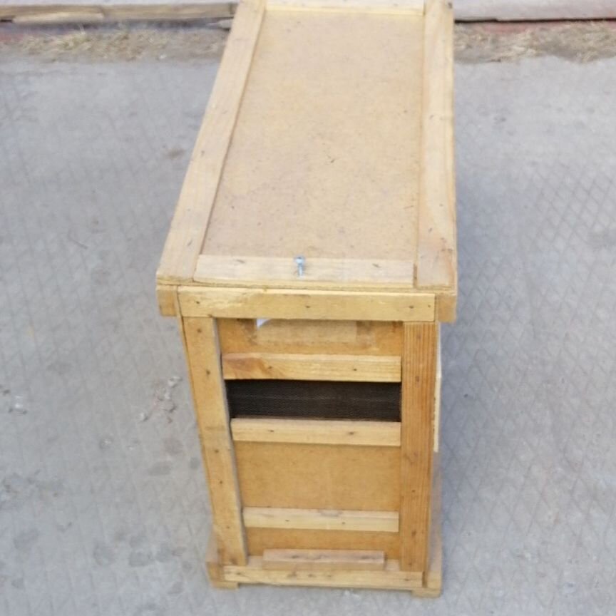 Пчелопакеты 4х р. (ящики)