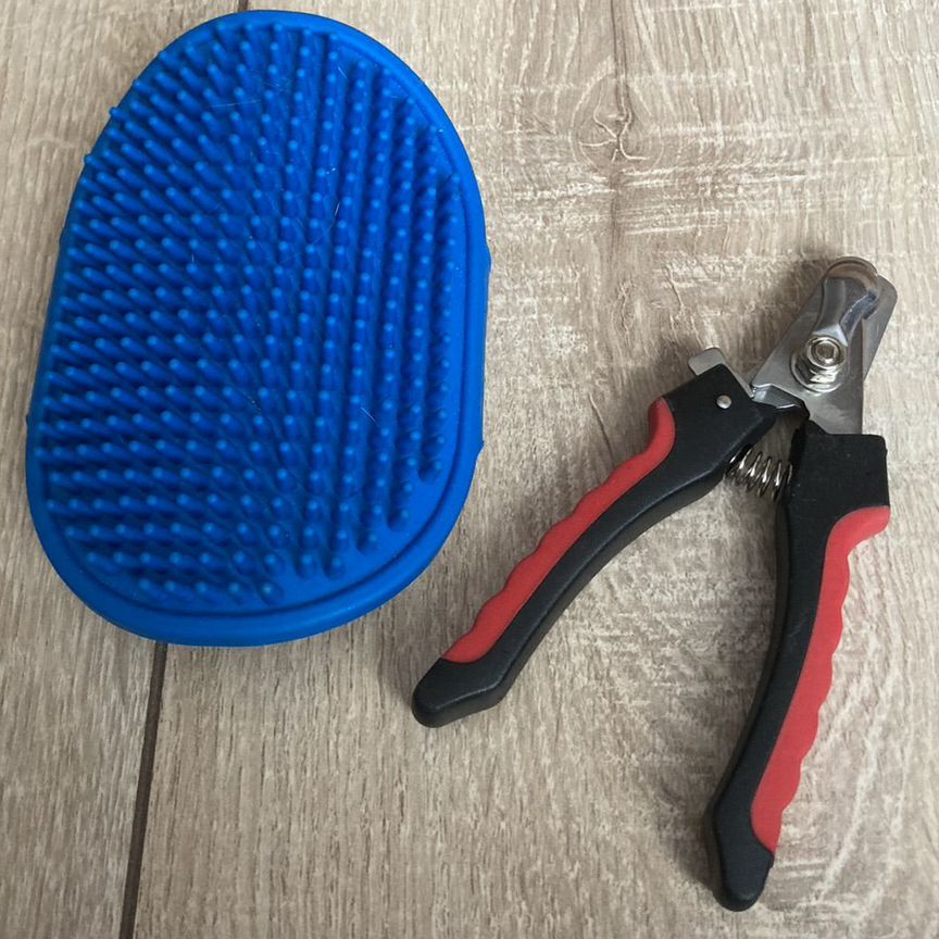 Когтерезка с расческой для животных