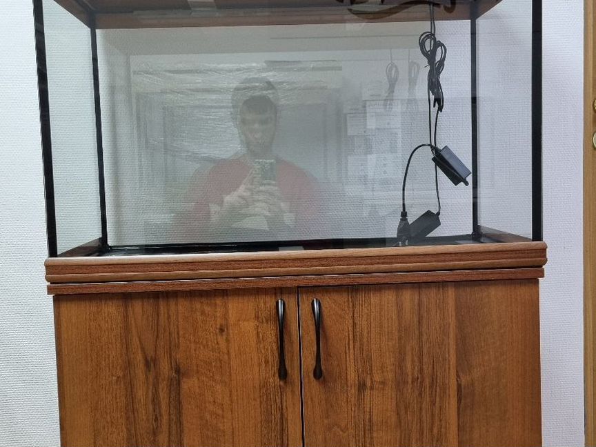 Аквариум 160л с тумбой цвет орех новый