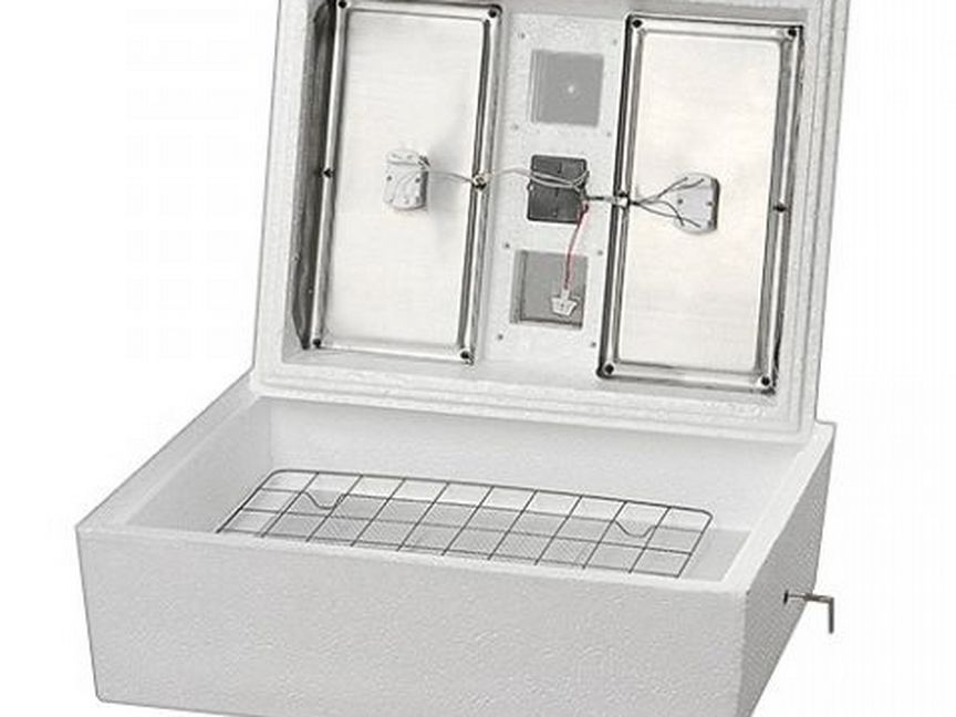 Инкубатор Золушка на 70 яиц Автомат 220В