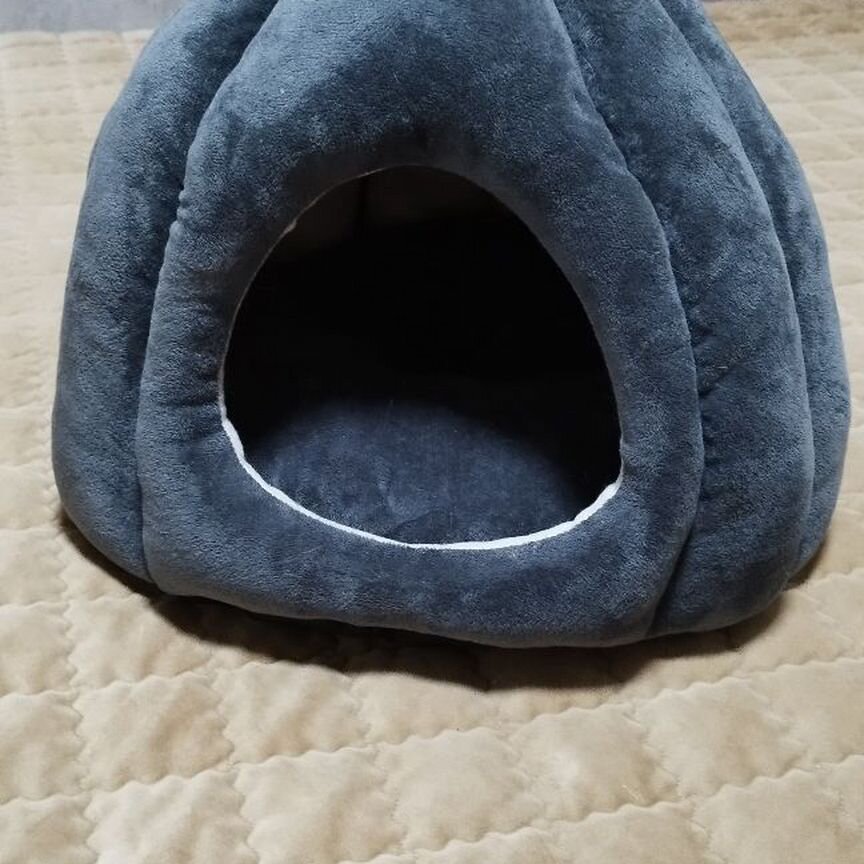 Домик лежанка для кошки бу