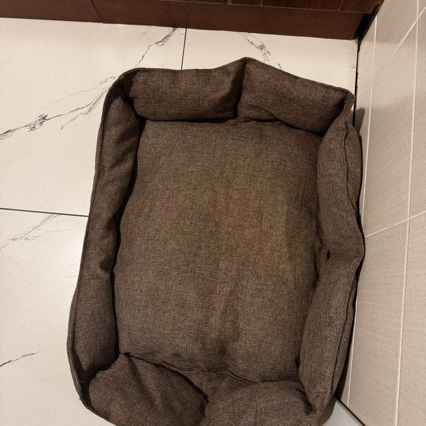 Собачья лежанка бу