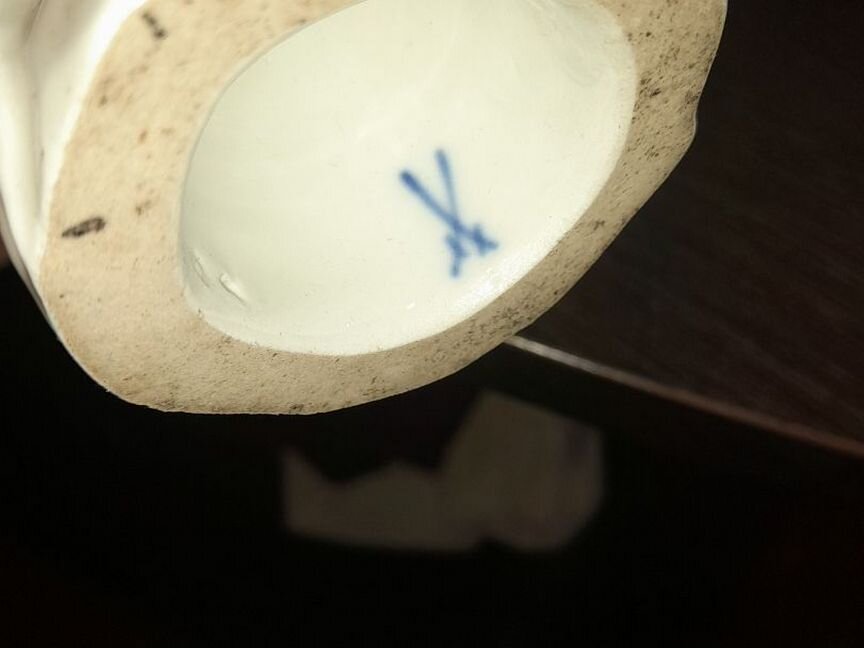 Фарфоровый попугай