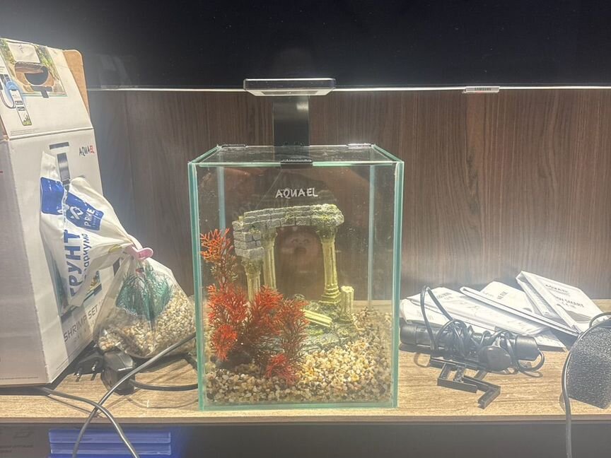 Аквариум Aquael комплект, грунт,декорации