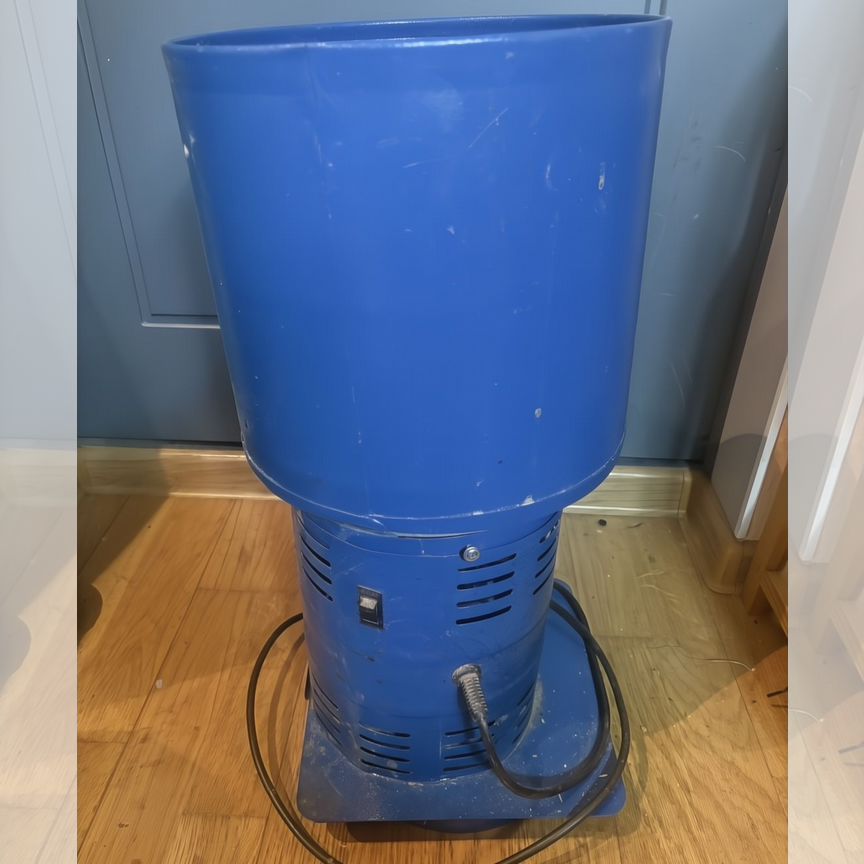 Зернодробилка фермер изэ-14М (измельчитель зерна)