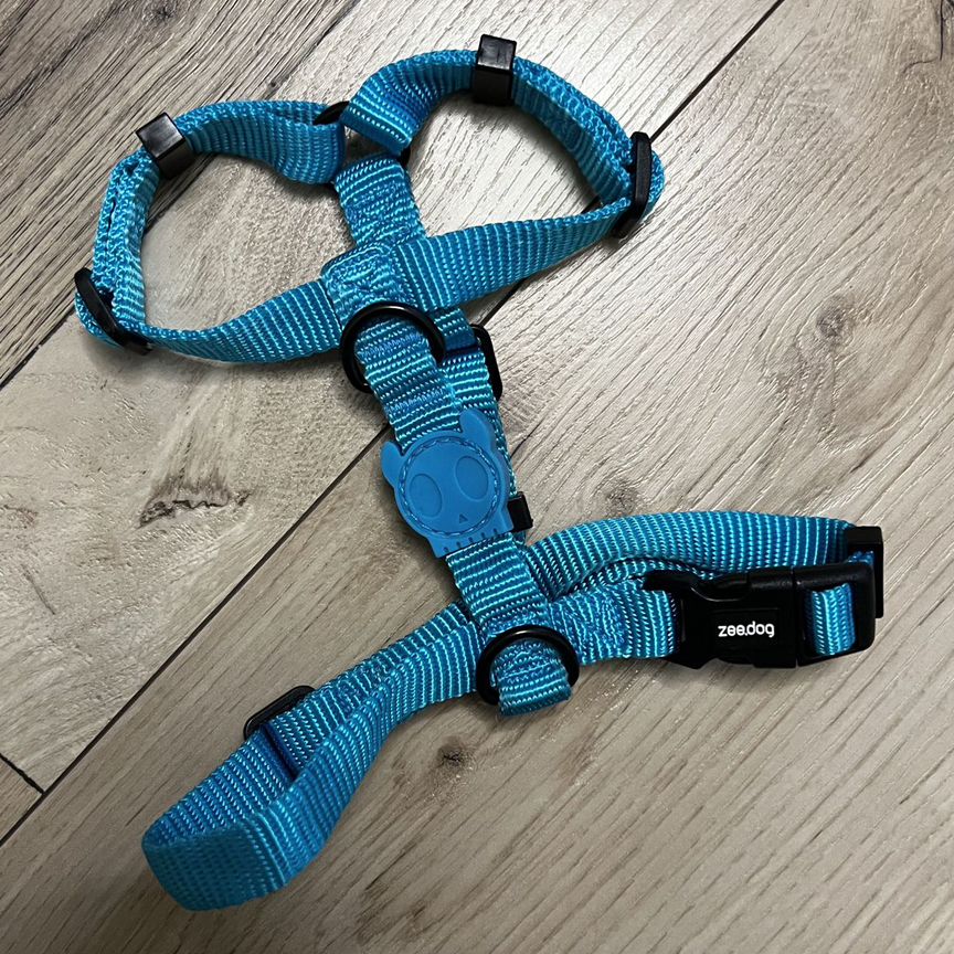 Шлейка для маленькой собаки zee dog s