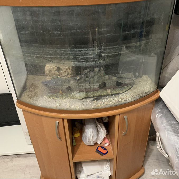 Авариум с тумбой