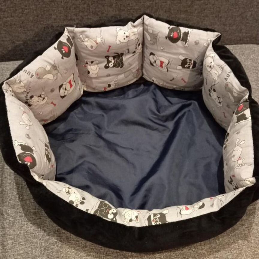 Лежак для небольшой собаки