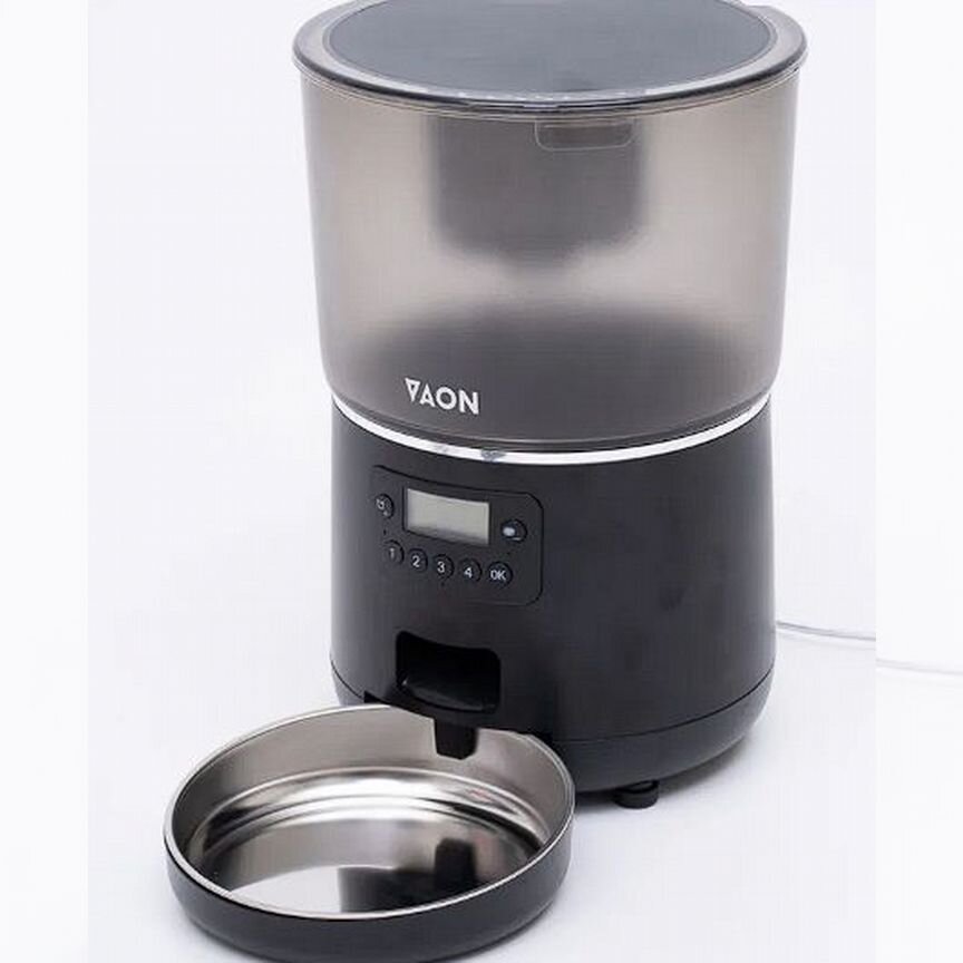 Автоматическая кормушка для кошек и собак