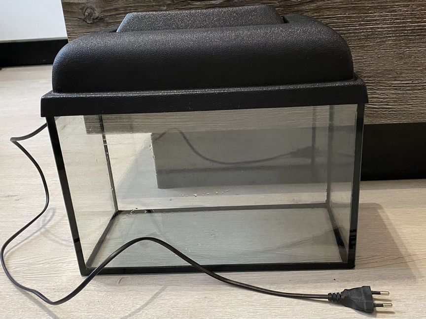 Аквариум прямоугольный 10 л с крышкой, 32x15x27 см