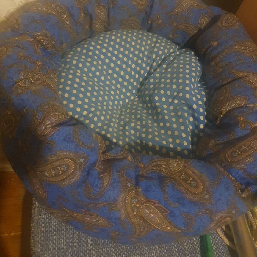 Лежанка для собак и кошек