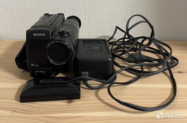 Видеокамера кассетная Sony купить в Москве | Электроника | Авито