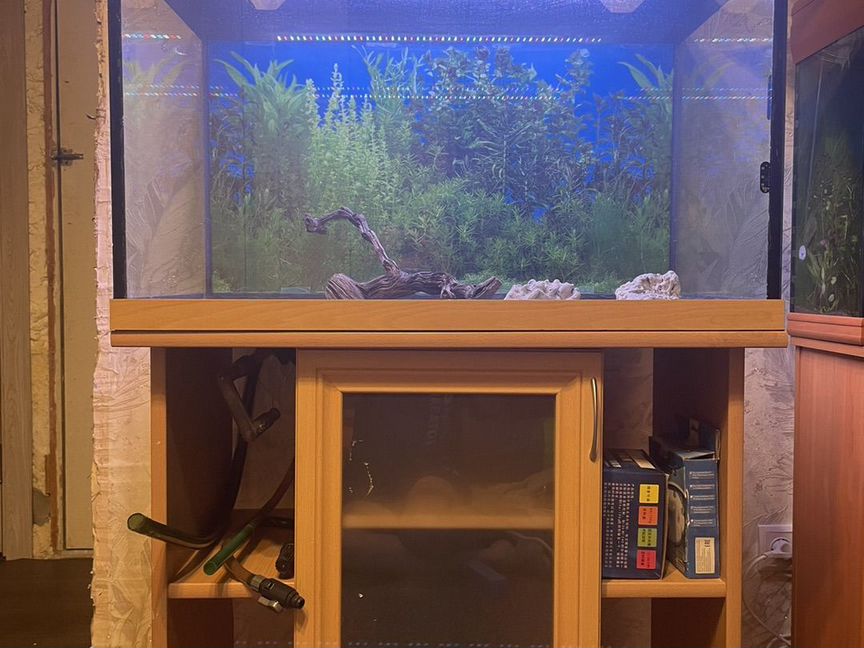 Аквариум 180 литров с тумбой