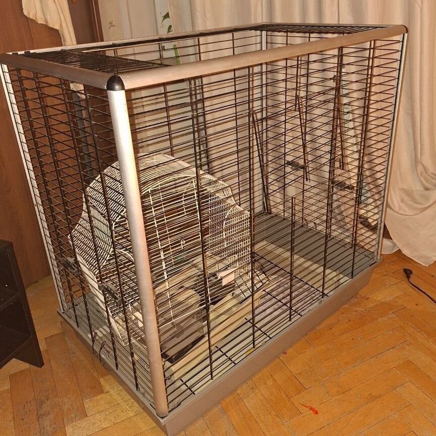 Клетка для попугая большая
