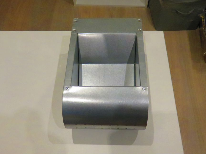 Кормушка для грызунов, бункерная