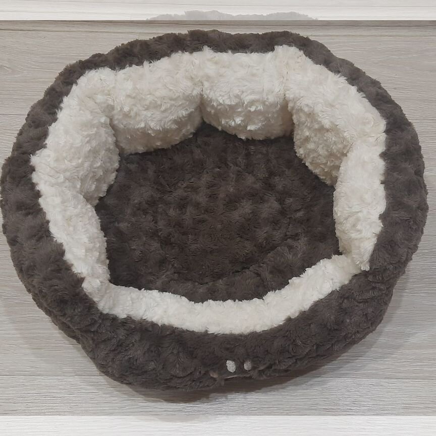 Лежанка для собак и кошек Nobby Neiku (Германия)