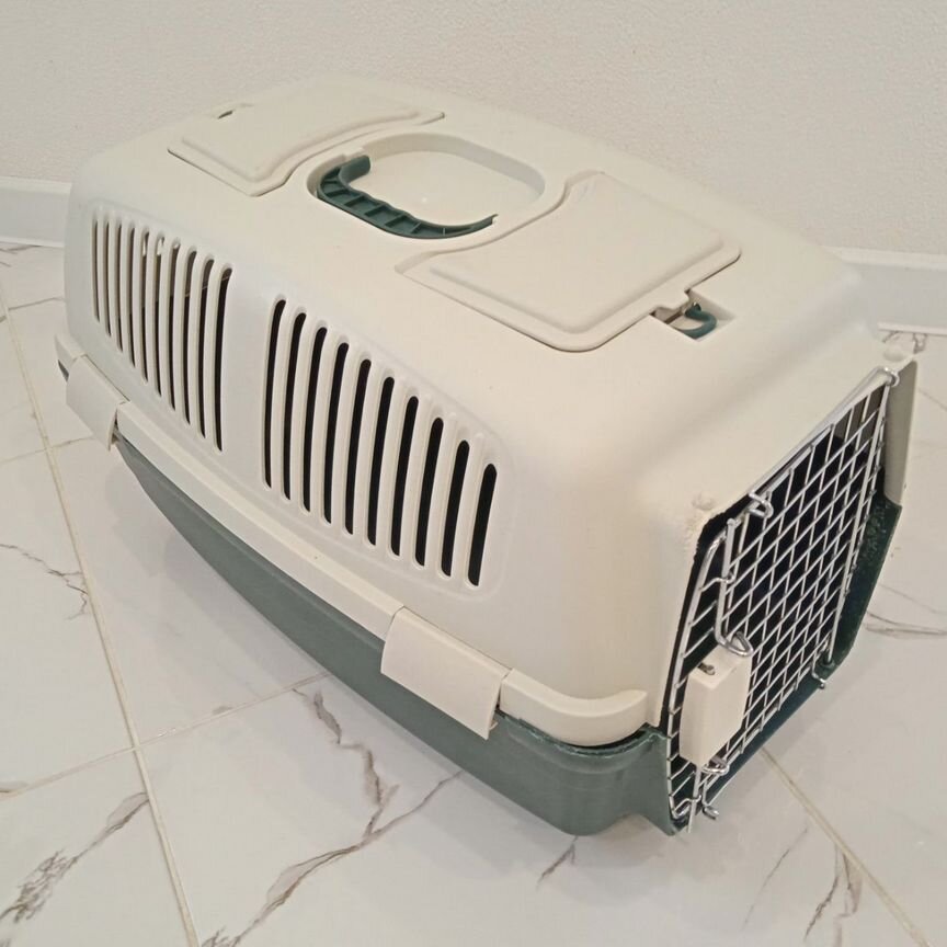 Переноска для кошек и собак Triol (62х39х38)