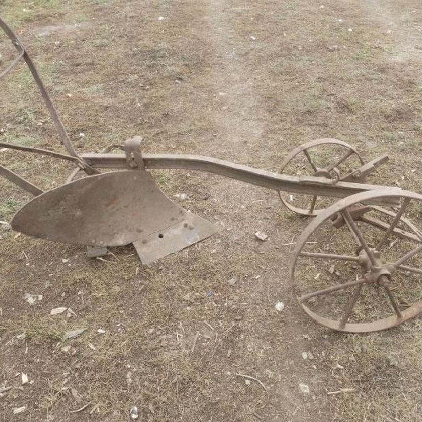 Плуг для лошадей