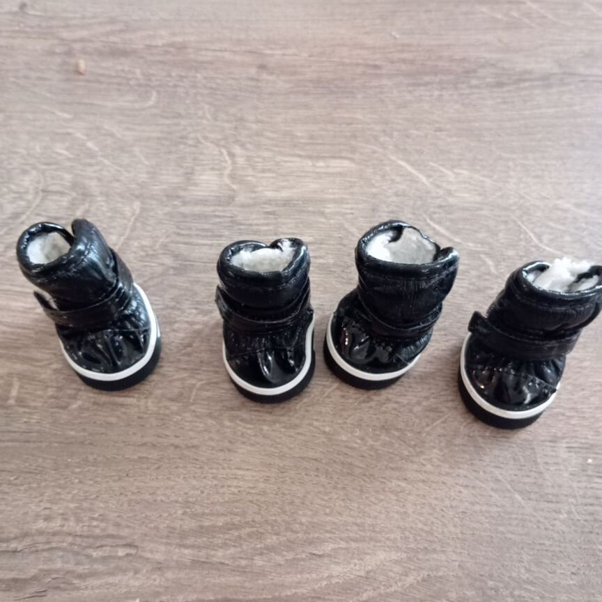 Обувь для маленьких собак