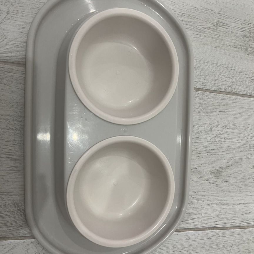 Миска для животных на подставке