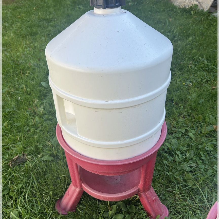 Автоматическая поилка для птицы 30 л