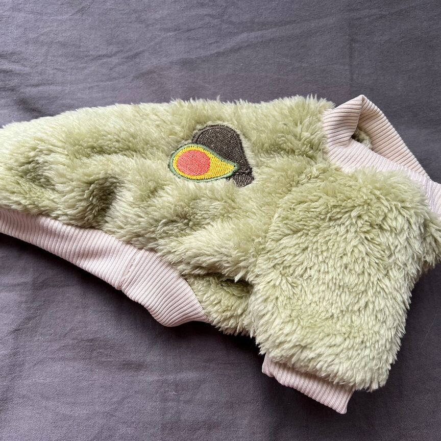 Кофточка для маленькой собаки