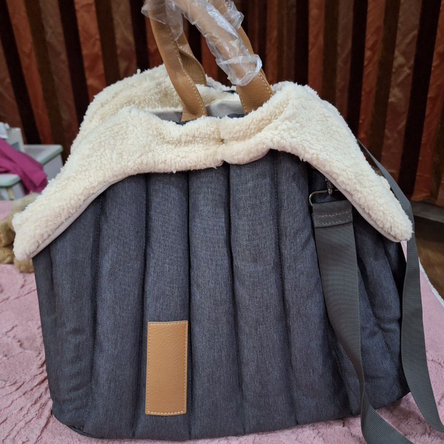 Переноска для средних собак