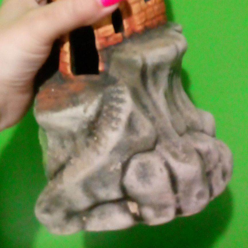 Замок для декора аквариума