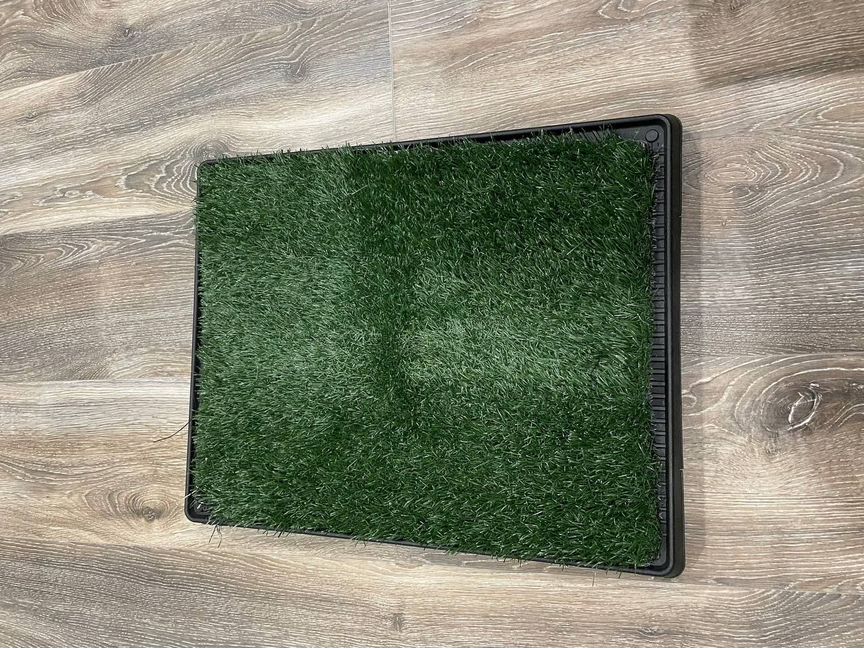 Туалет для собак с искуственной травой